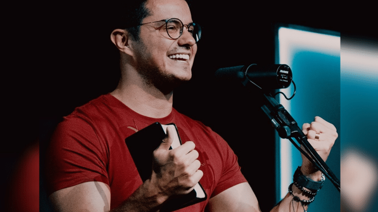 Deive Leonardo fala sobre cruzada evangelística, Netflix e SBT