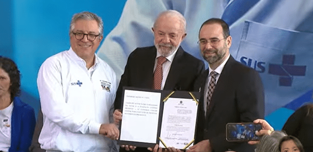 'Melhor, impossível', diz Lula sobre sua saúde após vertigem