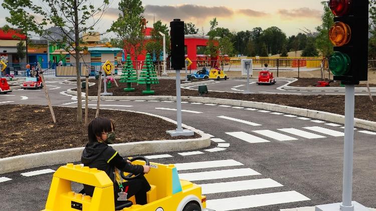 NY: Parque feito com mais de 30 milhões de peças de lego é inaugurado