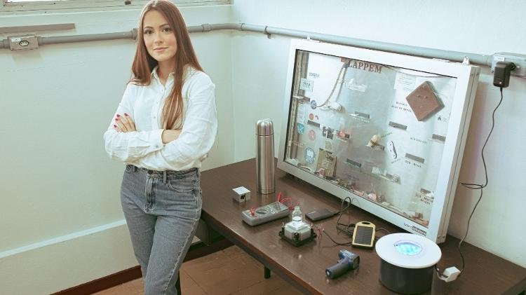 Brasileira cria garrafa que deixa qualquer água pronta para beber