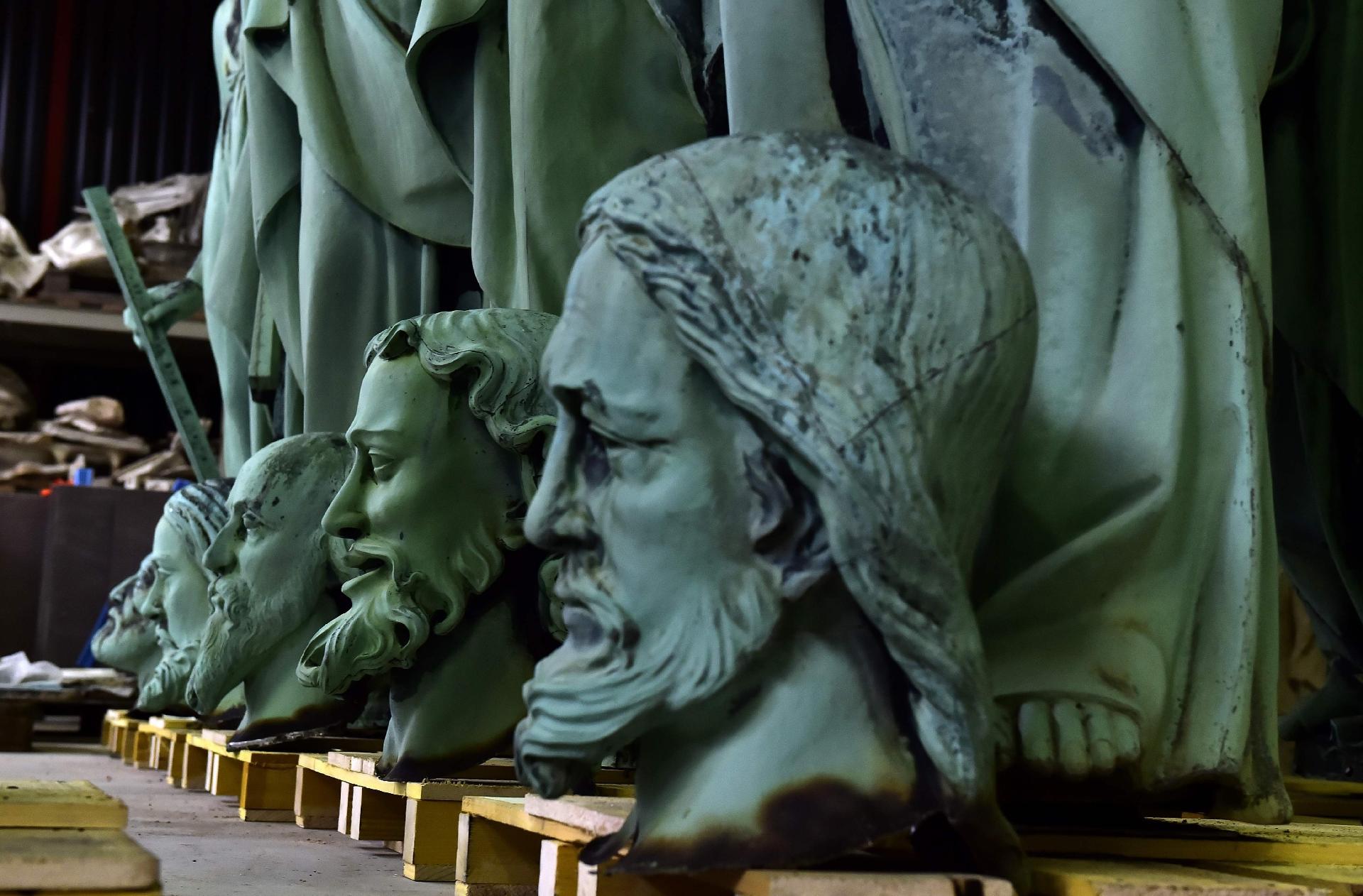Qual é a história de Quasimodo e por que o personagem criado por Victor ...