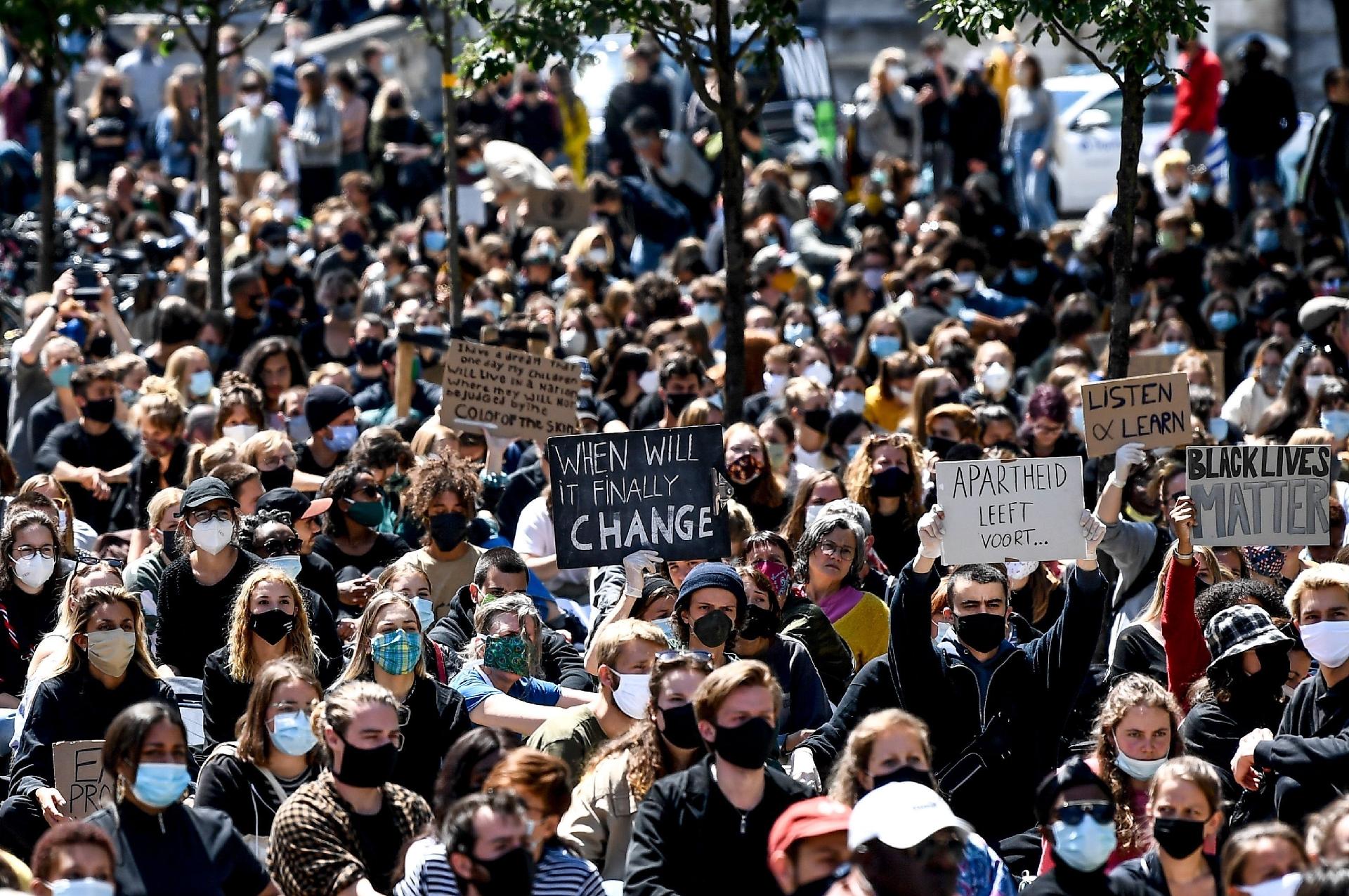 Fotos: Mundo tem novo dia de protestos contra o racismo; veja imagens ...