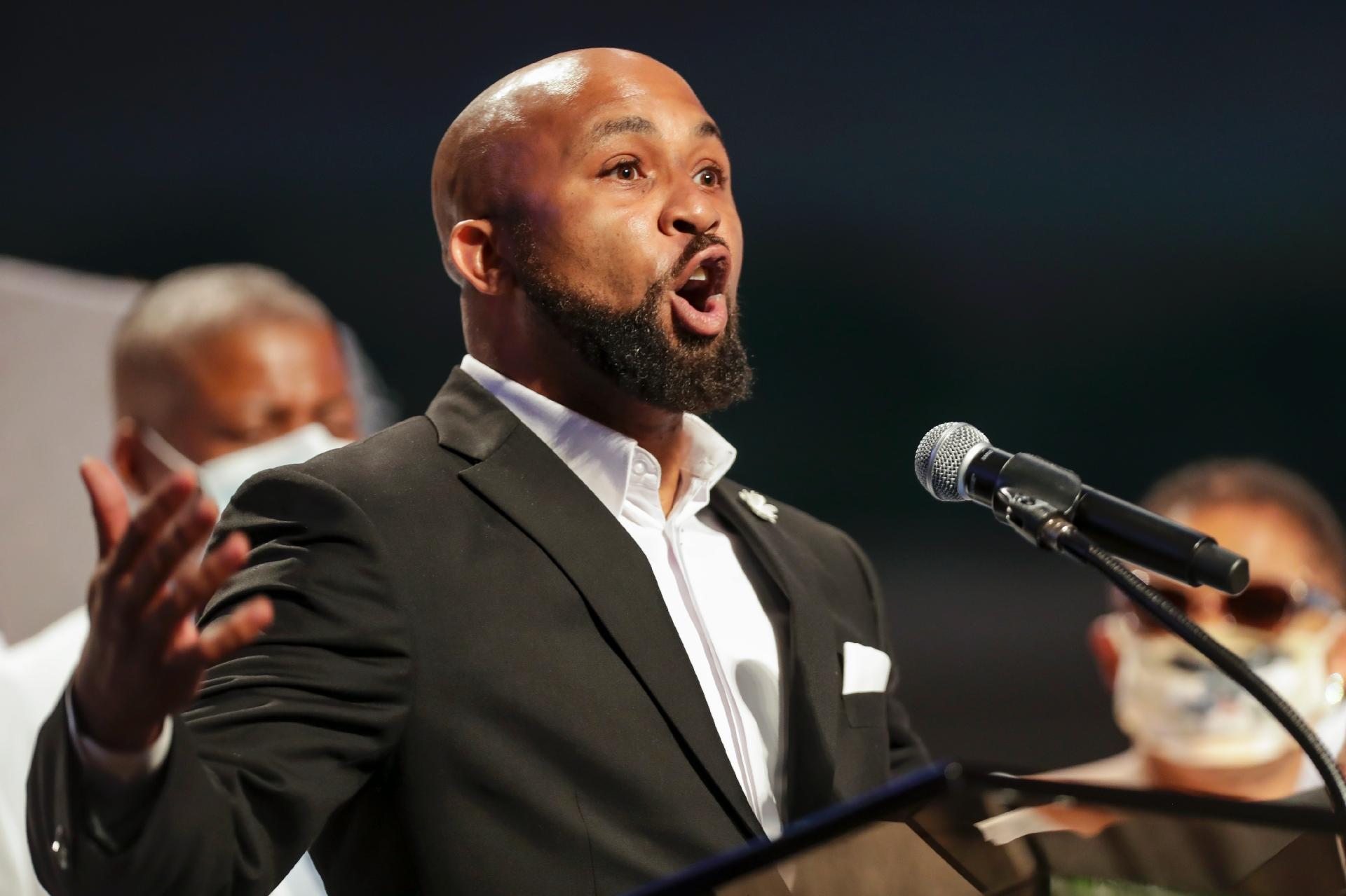 Caso George Floyd: Prefeito de Houston proclama 9 de junho como ?Dia de ...