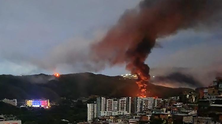 Milhares de casas, centro de defesa: como é forte onde Maduro foi capturado
