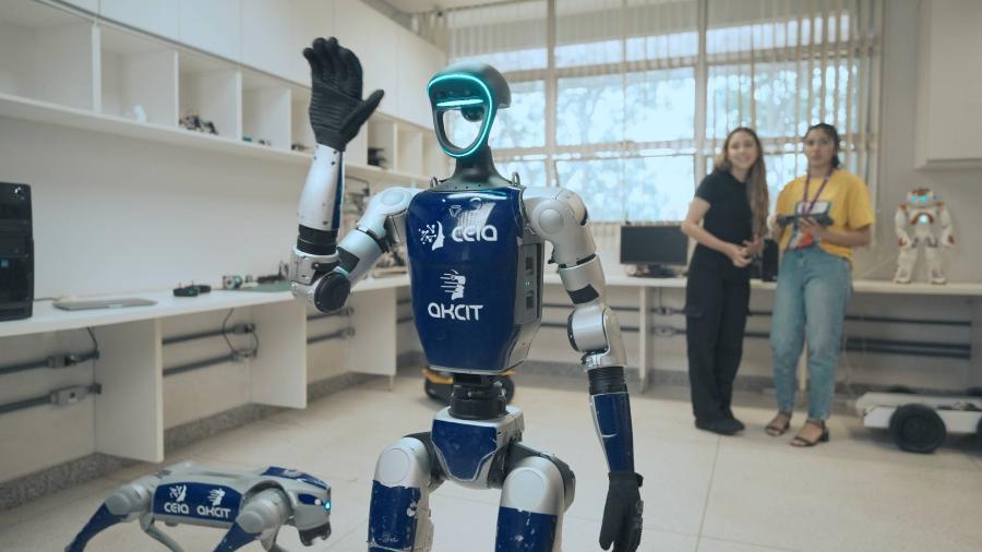 Sem diploma, alunos faturam até R$ 23 mil com IA para grandes empresas