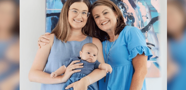 Australiana dá à luz filho após doação de útero da própria mãe