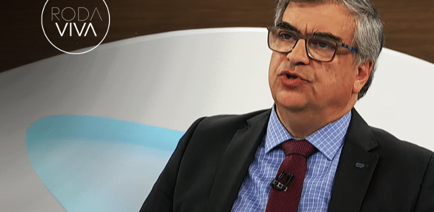 O silêncio do reitor Carlos Carlotti ao grito da USP