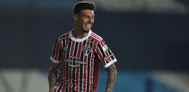 São Paulo anuncia contratação de Rigoni, que volta após três anos