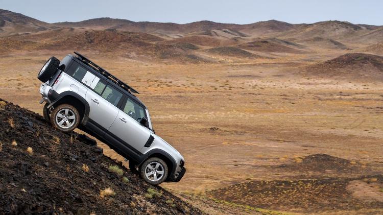 Testamos: Land Rover Defender é jipe 'raiz' com cara de super SUV de luxo