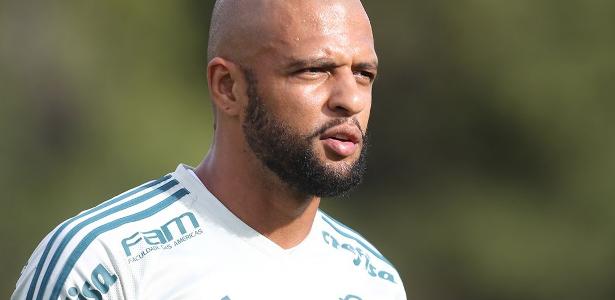 Após quase 4 meses, Felipe Melo volta a ser titular do Palmeiras ...