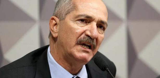 Aldo Rebelo reage a Joaquim Barbosa: 'Pré-candidatura é a minha'