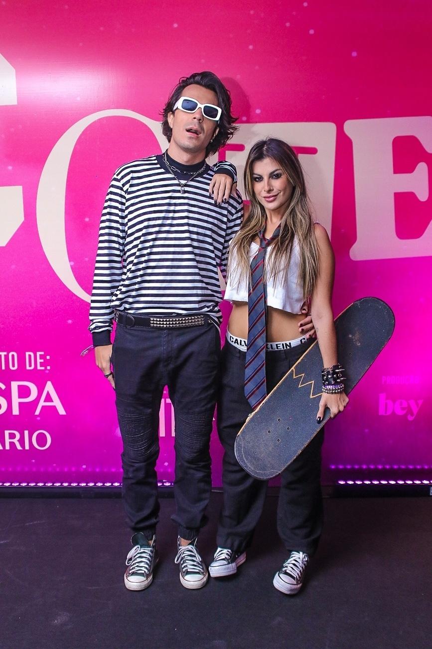 Rafa Uccman fez aniversário em SP com tema anos 2000; veja looks