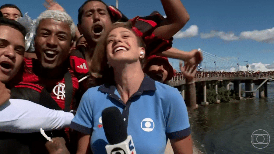 Torcedores puxam cabelo de repórter da Globo durante entrada ao vivo