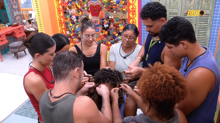 BBB 25: Aline tira as tranças e aposta em novo visual no reality; veja