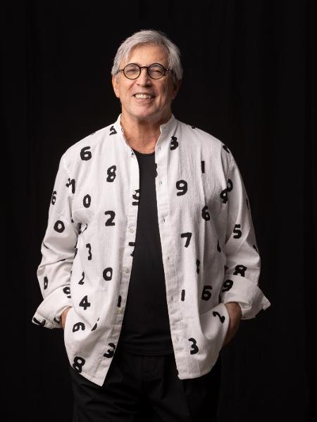 Ivan Lins apresenta show gratuito em São Paulo