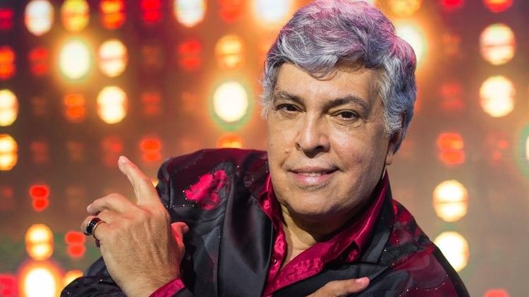 Veja os looks mais famosos de Sidney Magal que estão em exposição - 21 ...