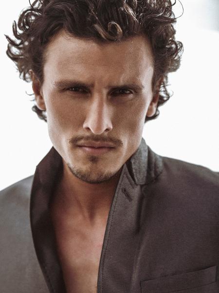 Ator Marcéu Pierrotti é o antagonista de nova série