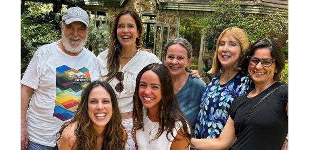 Lima Duarte completa 94 anos e faz festa com a família; veja fotos