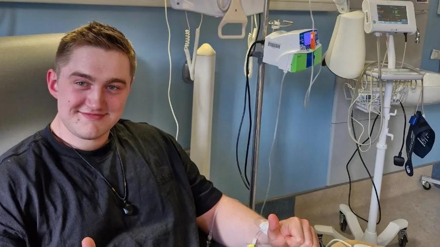 Ator irlandês Finnian Garbutt entra em fase paliativa de câncer de pele