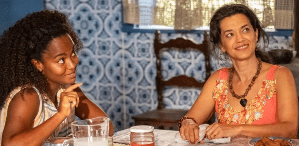 Morena cai para trás ao descobrir fortuna de Professora Lu em 'Renascer' - Entretenimento - BOL