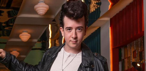 Garota do Momento: Topete ganha romance e nova vida em breve