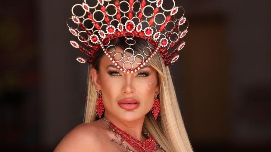 Andressa Urach fez procedimentos para não suar no Carnaval