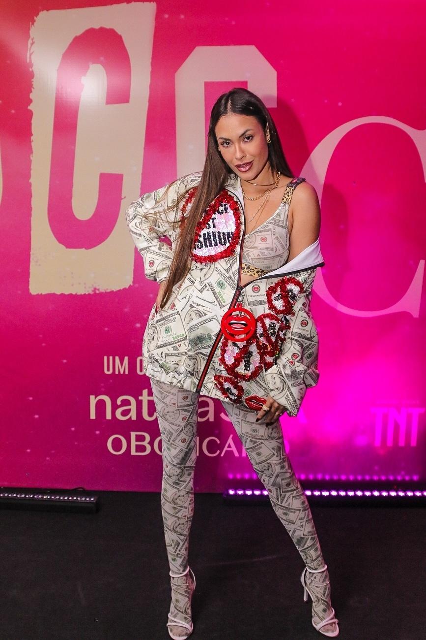 Rafa Uccman fez aniversário em SP com tema anos 2000; veja looks