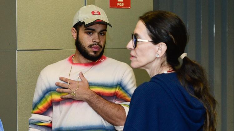 Preta Gil: corpo da cantora chega ao Brasil; família também