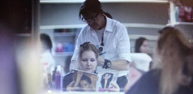 Elize Matsunaga: Cabeleireiro detalha bastidor de doc da Netflix