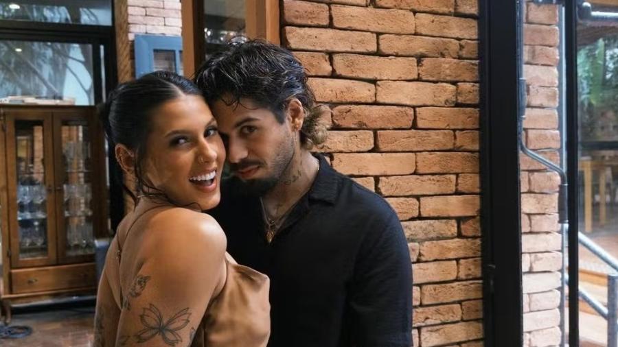 Zé Felipe diz que seu lugar preferido é em cima de Ana Castela