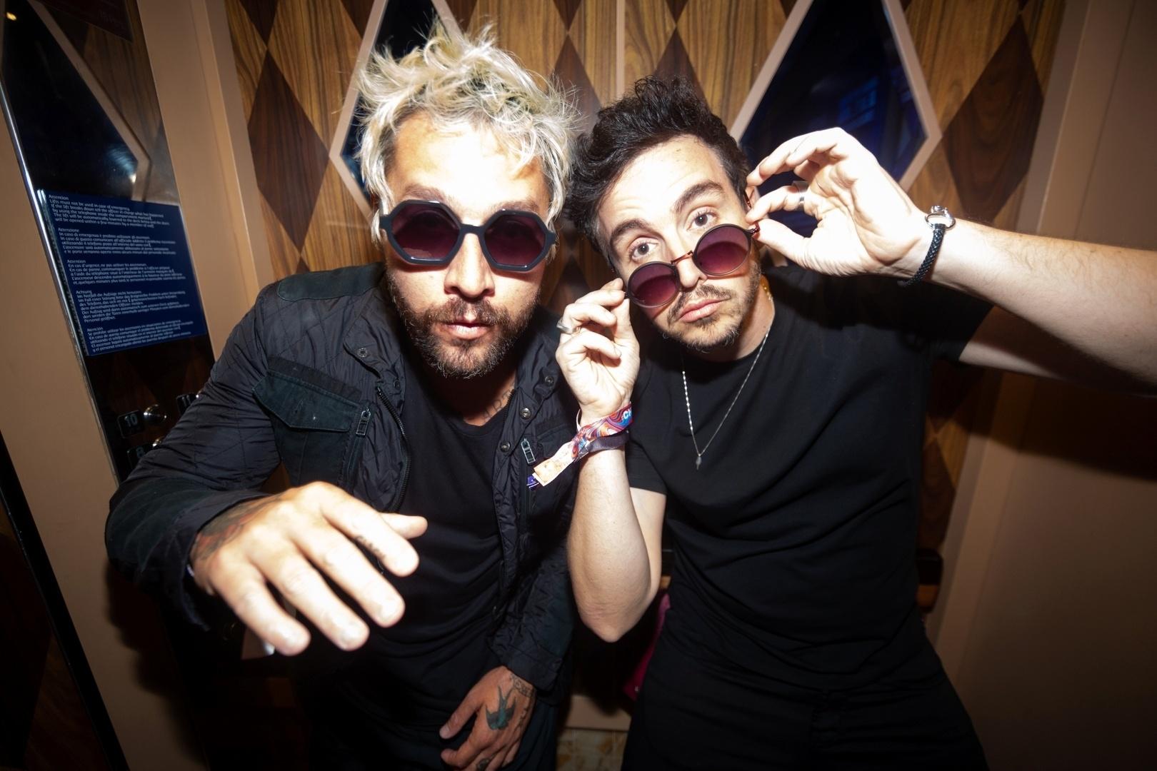 Navio da Chilli Beans reúne fãs de eletrônica, funcionários e famosos