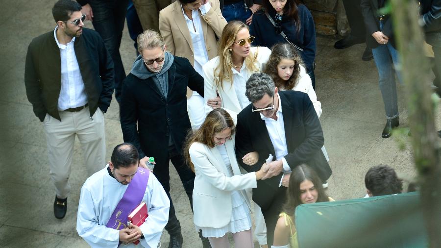 Anne Marie, filha da modelo Schynaider Moura, é velada hoje