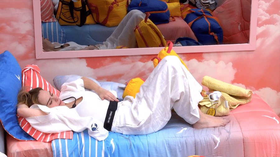 BBB 26: Ana Paula questiona se Cowboy tem interesse nela