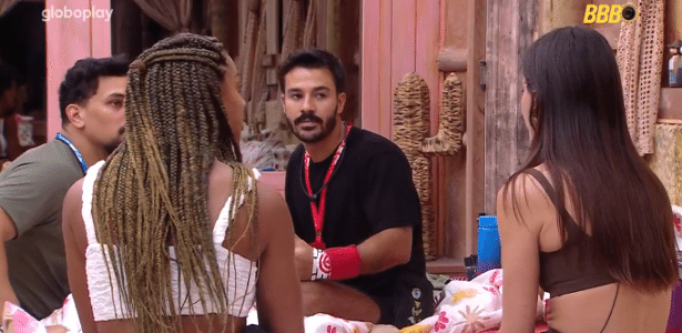 BBB 25: Mateus reclama com Vinícius e Aline por escolha de Monstro