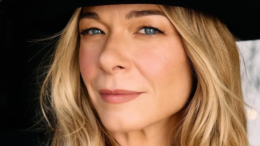 Precisei ser honesta, diz LeAnn Rimes após seus dentes caírem durante show