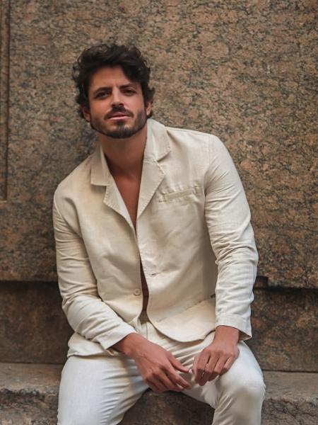 Gabriel Barreto fala sobre novela vertical, novo filme e "Arcanjo Renegado"