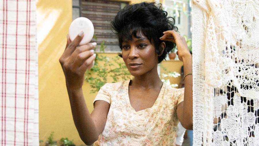 Garota do Momento: Elza Soares será interpretada por Jeniffer Dias