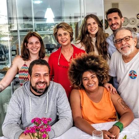 Médicos bolsonaristas x 'doutores vermelhos': como a classe se divide ...