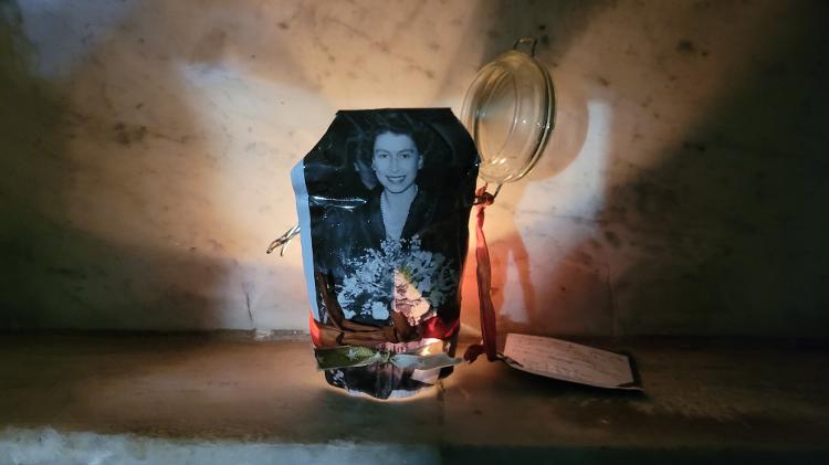 Luto em câmera lenta: o impacto da morte de Elizabeth 2ª em Londres ...