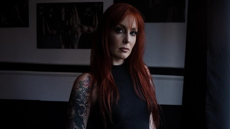 Dominatrix Mel Fire inaugura estúdio para fãs (discretos) de fetiches ...