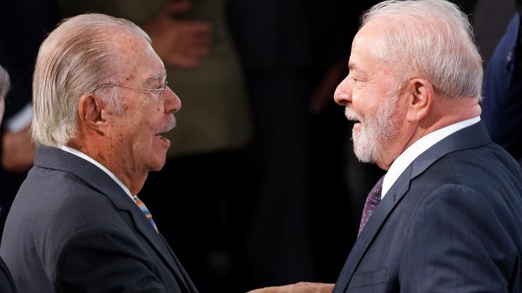 Político mais longevo do país, José Sarney constrói em vida seu ...