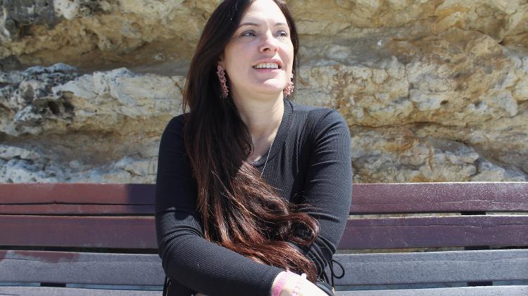 A Narcisa de Cascais: brasileira fica famosa com 'coluna social ...