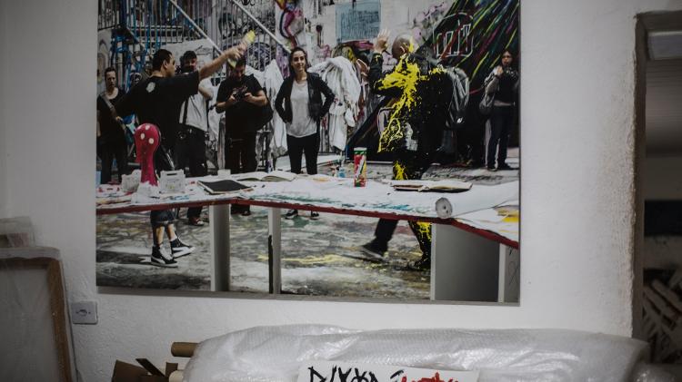 Após 'ataque' na Bienal, Cripta Djan escala a arte e põe seu pixo em ...