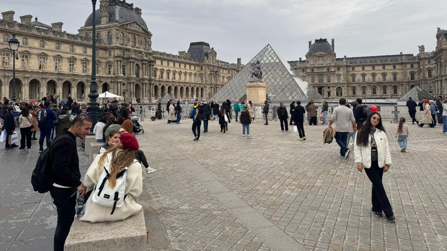 Roubo no Louvre: relatório alertava para falhas de segurança no museu