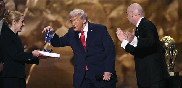 Presidente da Fifa confirma que Trump entregará taça ao campeão da Copa