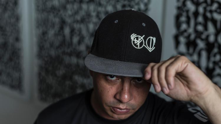 Após 'ataque' na Bienal, Cripta Djan escala a arte e põe seu pixo em ...